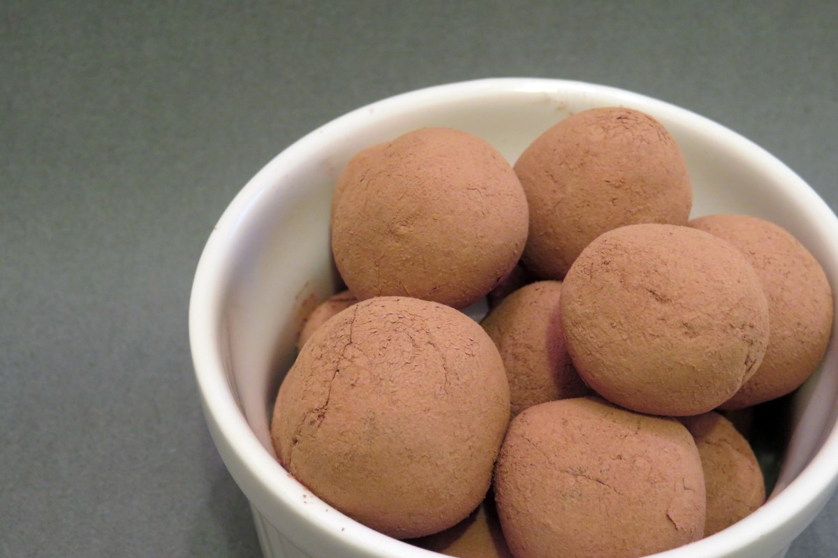 Chocolate Bailey’s Truffles | Sweet Jumbles