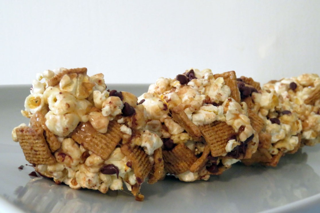 S’mores Popcorn Balls | Sweet Jumbles